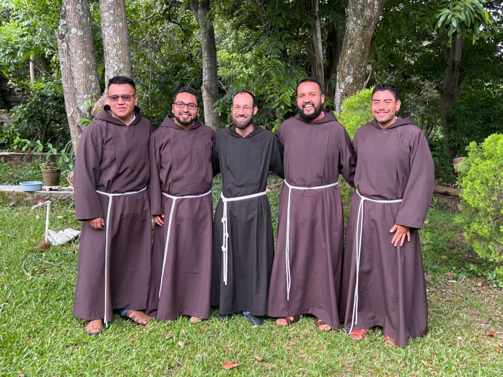 Noviciado Internacional - Hermanos Menores Capuchinos